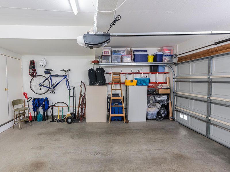 How to Effectively Tackle Your Garage Cleanout Project